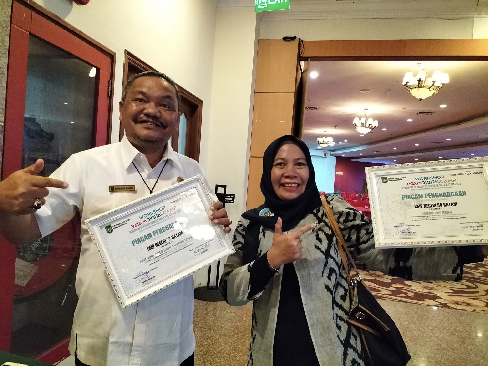 SMP Negeri 54 Batam Raih Penghargaan Kategori Foto Terbaik | SMP NEGERI ...